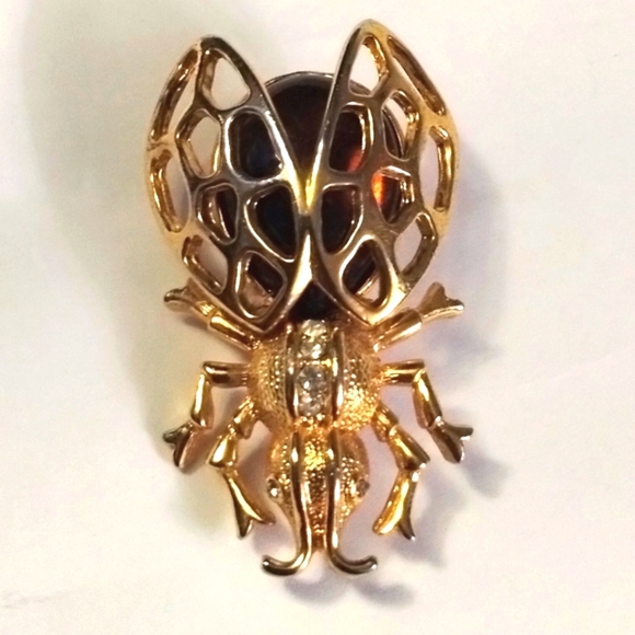 Vintage | Jewelry | Vtg Gold Plated Large Jelly Belly Rhinestone Fly ...